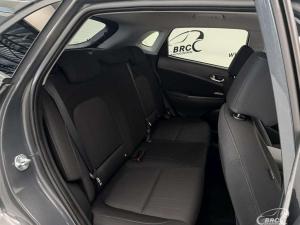Grey Hyundai Kona 2023 in Vilnius, with an engine capacity of 1.58 L and mileage of 14 thousand km for 17900 €, photo 13 on AUTOMOTO.COM.LV