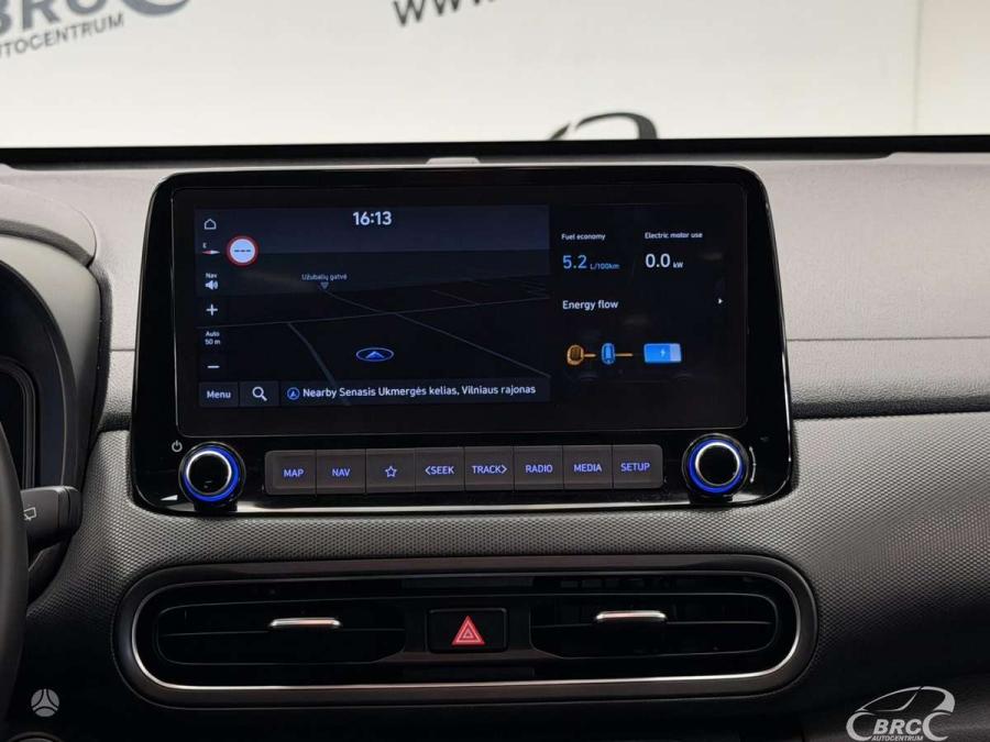 Grey Hyundai Kona 2023 in Vilnius, with an engine capacity of 1.58 L and mileage of 14 thousand km for 17900 €, photo 17 on AUTOMOTO.COM.LV