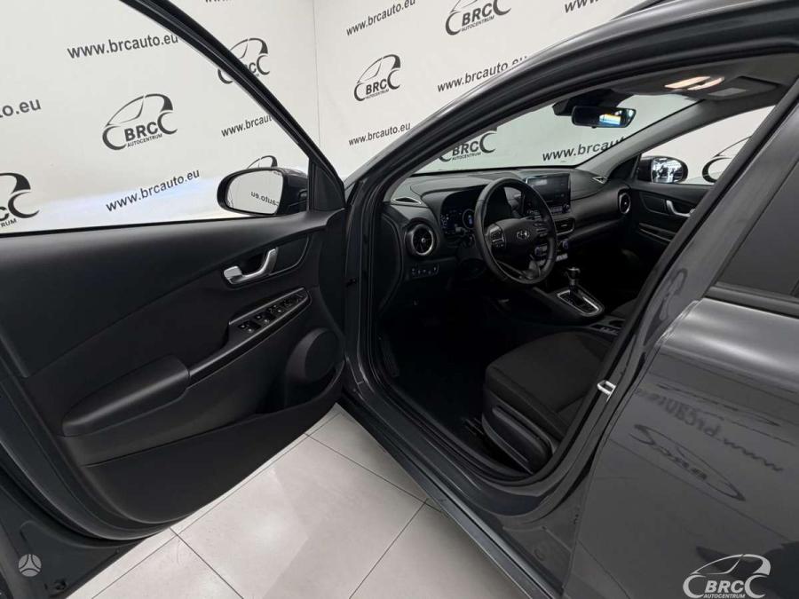 Grey Hyundai Kona 2023 in Vilnius, with an engine capacity of 1.58 L and mileage of 14 thousand km for 17900 €, photo 20 on AUTOMOTO.COM.LV
