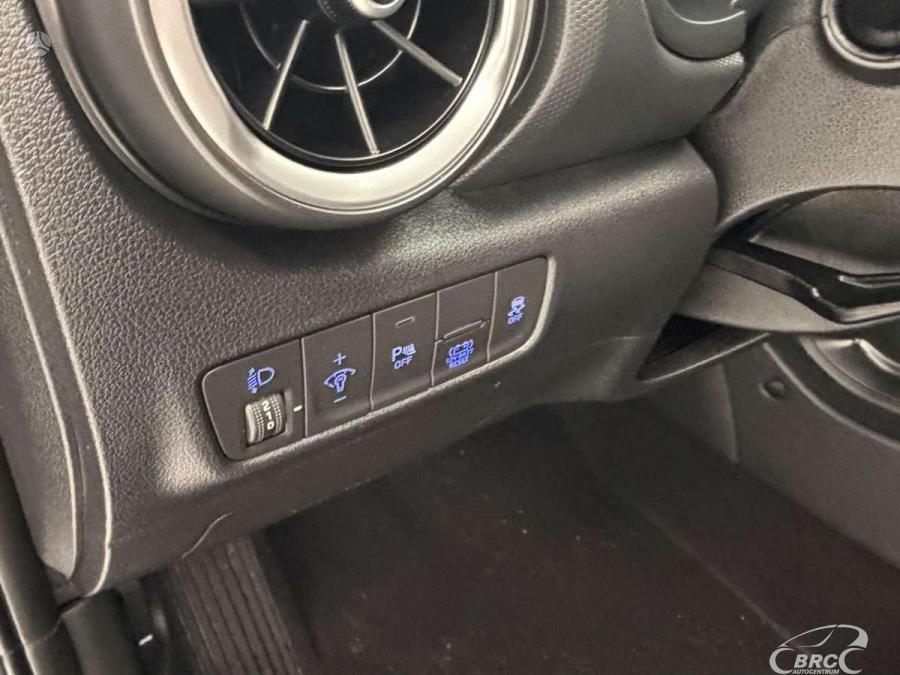 Grey Hyundai Kona 2023 in Vilnius, with an engine capacity of 1.58 L and mileage of 14 thousand km for 17900 €, photo 26 on AUTOMOTO.COM.LV
