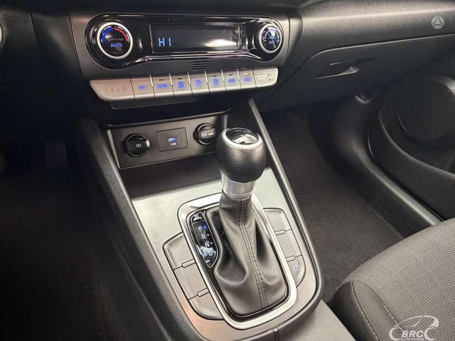 Grey Hyundai Kona 2023 in Vilnius, with an engine capacity of 1.58 L and mileage of 14 thousand km for 17900 €, photo 27 on AUTOMOTO.COM.LV