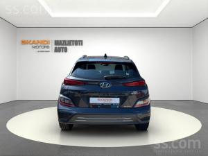 Pelēks Hyundai Kona 2023 Rīga, ar dzinēja tilpumu 0.00 L un nobraukumu 35 tūkst. km par 20990 €, foto 6 vietnē AUTOMOTO.COM.LV