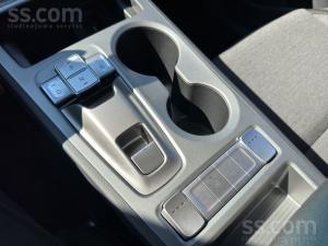Pelēks Hyundai Kona 2023 Rīga, ar dzinēja tilpumu 0.00 L un nobraukumu 35 tūkst. km par 20990 €, foto 16 vietnē AUTOMOTO.COM.LV