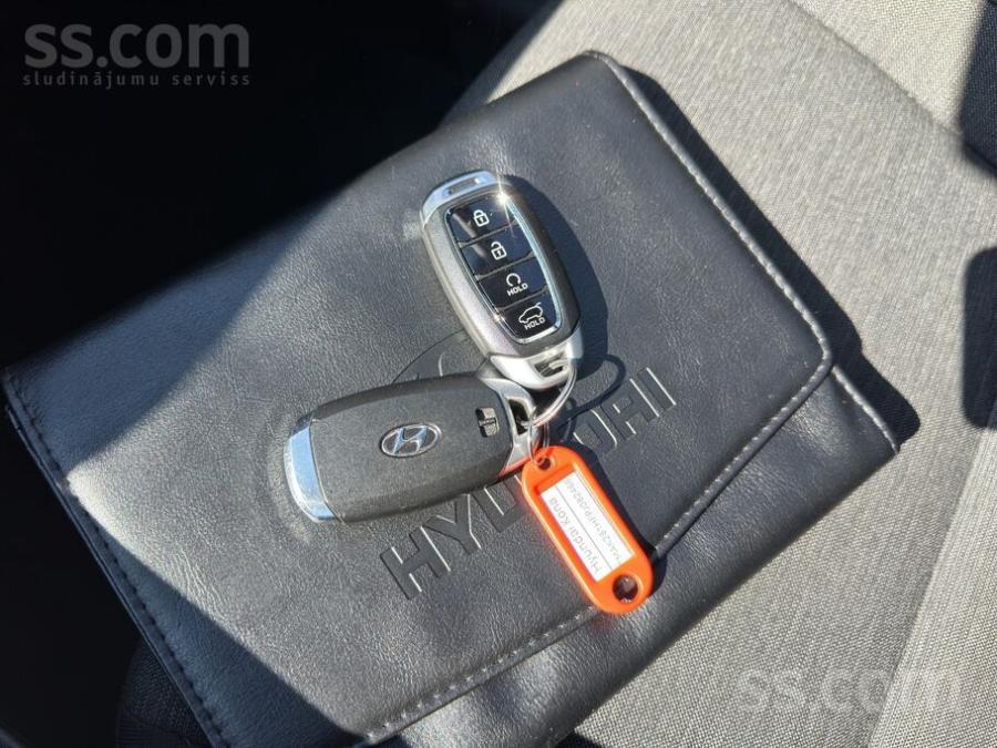Pelēks Hyundai Kona 2023 Rīga, ar dzinēja tilpumu 0.00 L un nobraukumu 35 tūkst. km par 20990 €, foto 20 vietnē AUTOMOTO.COM.LV