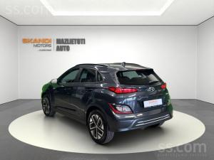 Grey Hyundai Kona 2023 in Riga, with an engine capacity of 2.00 L and mileage of 29 thousand km for 20990 €, photo 5 on AUTOMOTO.COM.LV