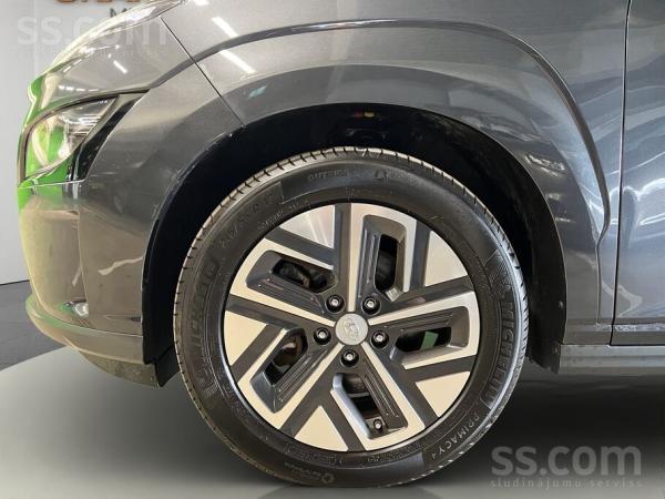 Pelēks Hyundai Kona 2023 Rīga, ar dzinēja tilpumu 2.00 L un nobraukumu 29 tūkst. km par 20990 €, foto 10 vietnē AUTOMOTO.COM.LV