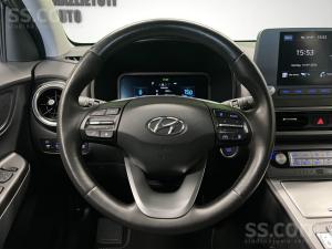 Grey Hyundai Kona 2023 in Riga, with an engine capacity of 2.00 L and mileage of 29 thousand km for 20990 €, photo 12 on AUTOMOTO.COM.LV