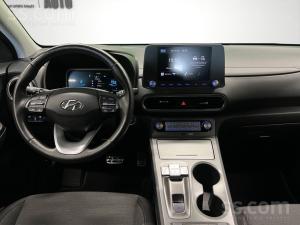 Grey Hyundai Kona 2023 in Riga, with an engine capacity of 2.00 L and mileage of 29 thousand km for 20990 €, photo 16 on AUTOMOTO.COM.LV