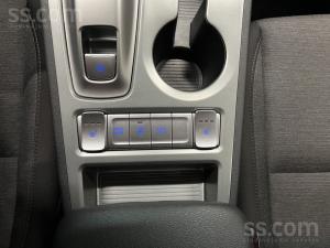 Grey Hyundai Kona 2023 in Riga, with an engine capacity of 2.00 L and mileage of 29 thousand km for 20990 €, photo 17 on AUTOMOTO.COM.LV