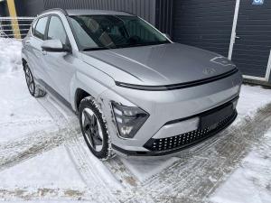Grey Hyundai Kona 2024 in Alytus, with an engine capacity of 0.00 L and mileage of 17 thousand km for 22600 €, photo  on AUTOMOTO.COM.LV