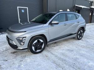 Pelēks Hyundai Kona 2024 Alīta, ar dzinēja tilpumu 0.00 L un nobraukumu 17 tūkst. km par 22600 €, foto 11 vietnē AUTOMOTO.COM.LV