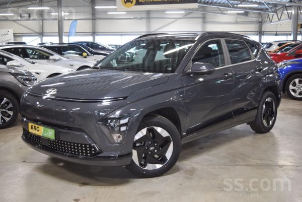 Grey Hyundai Kona 2024 in Riga, with an engine capacity of 0.00 L and mileage of 15 thousand km for 26000 €, photo 1 on AUTOMOTO.COM.LV