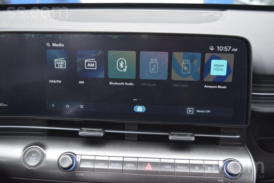 Pelēks Hyundai Kona 2024 Rīga, ar dzinēja tilpumu 0.00 L un nobraukumu 15 tūkst. km par 26000 €, foto 9 vietnē AUTOMOTO.COM.LV