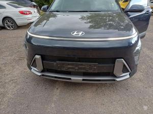 Pelēks Hyundai Kona 2024 Viļņa, ar dzinēja tilpumu 1.60 L un nobraukumu 59 tūkst. km par 24000 €, foto 5 vietnē AUTOMOTO.COM.LV