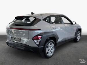 Grey Hyundai Kona 2025 in Kaunas, with an engine capacity of 1.60 L and mileage of 21 thousand km for 26883 €, photo 2 on AUTOMOTO.COM.LV