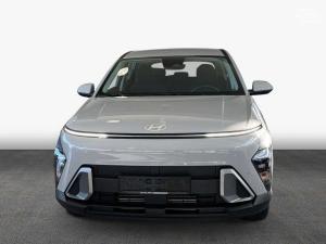 Grey Hyundai Kona 2025 in Kaunas, with an engine capacity of 1.60 L and mileage of 21 thousand km for 26883 €, photo 3 on AUTOMOTO.COM.LV