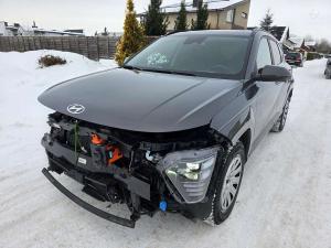Grey Hyundai Kona 2025 in Siauliai, with an engine capacity of 0.00 L and mileage of 33 thousand km for 18250 €, photo 2 on AUTOMOTO.COM.LV
