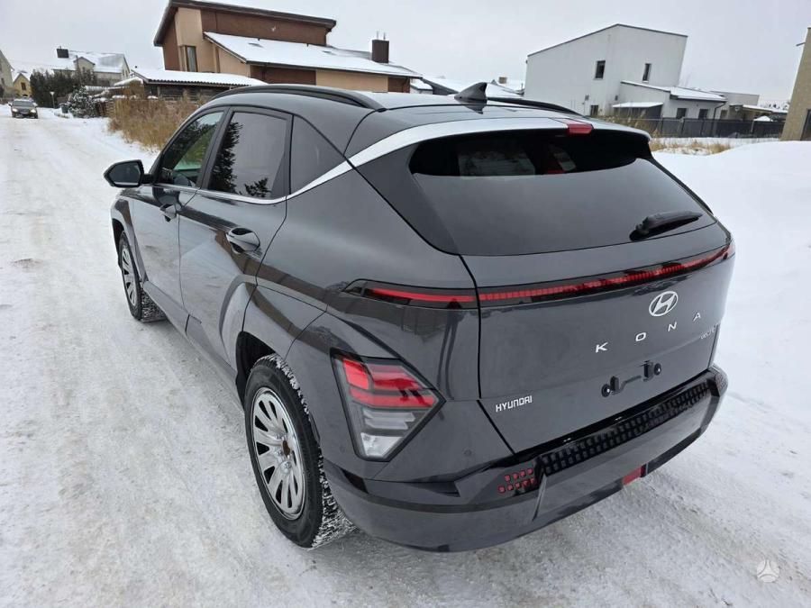 Grey Hyundai Kona 2025 in Siauliai, with an engine capacity of 0.00 L and mileage of 33 thousand km for 18250 €, photo 7 on AUTOMOTO.COM.LV