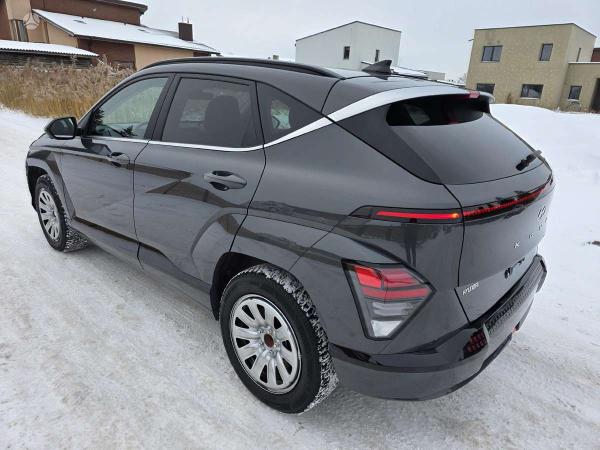 Pelēks Hyundai Kona 2025 Šauļi, ar dzinēja tilpumu 0.00 L un nobraukumu 33 tūkst. km par 18250 €, foto 8 vietnē AUTOMOTO.COM.LV