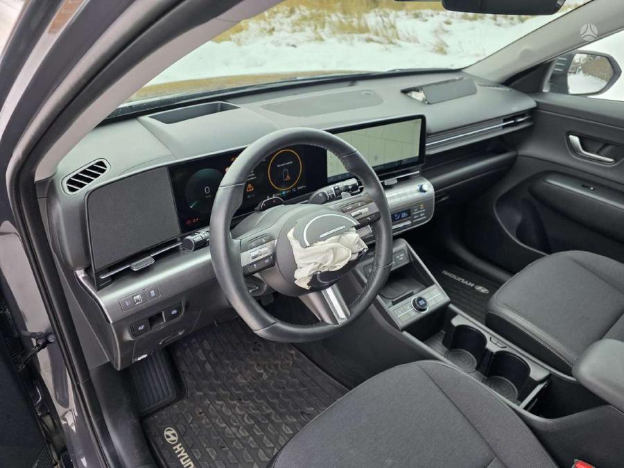 Grey Hyundai Kona 2025 in Siauliai, with an engine capacity of 0.00 L and mileage of 33 thousand km for 18250 €, photo 16 on AUTOMOTO.COM.LV