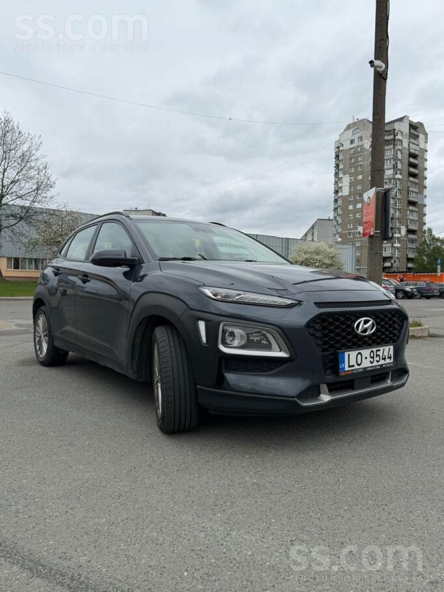 Pelēks Hyundai Kona 2018 Rīga, ar dzinēja tilpumu 1.60 L un nobraukumu 72 tūkst. km par 13790 €, foto 4 vietnē AUTOMOTO.COM.LV