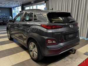 Pelēks Hyundai Kona 2019 Rīga, ar dzinēja tilpumu 0.00 L un nobraukumu 69 tūkst. km par 18990 €, foto 7 vietnē AUTOMOTO.COM.LV