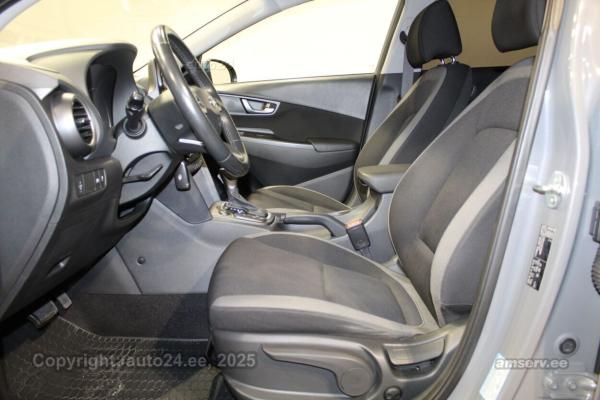 Pelēks Hyundai Kona 2019 Tallina, ar dzinēja tilpumu 1.60 L un nobraukumu 75 tūkst. km par 13990 €, foto 11 vietnē AUTOMOTO.COM.LV