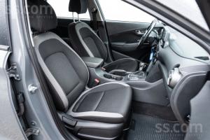 Pelēks Hyundai Kona 2019 Rīga, ar dzinēja tilpumu 1.60 L un nobraukumu 67 tūkst. km par 14950 €, foto 7 vietnē AUTOMOTO.COM.LV