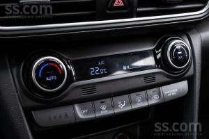 Pelēks Hyundai Kona 2019 Rīga, ar dzinēja tilpumu 1.60 L un nobraukumu 67 tūkst. km par 14950 €, foto 14 vietnē AUTOMOTO.COM.LV