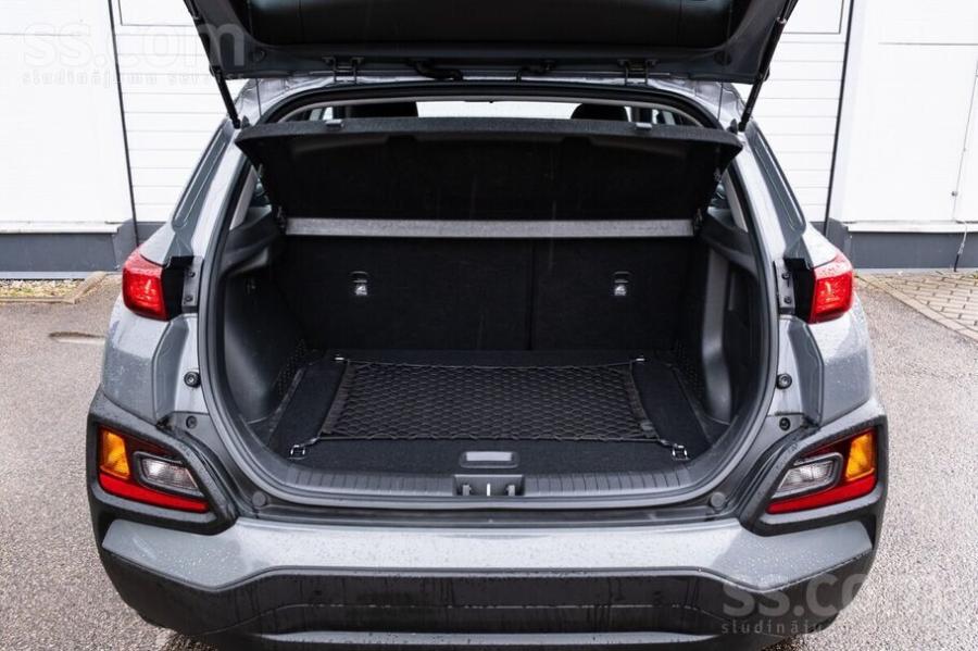 Pelēks Hyundai Kona 2019 Rīga, ar dzinēja tilpumu 1.60 L un nobraukumu 67 tūkst. km par 14950 €, foto 17 vietnē AUTOMOTO.COM.LV