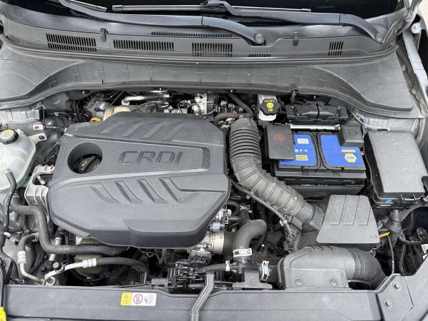 Grey Hyundai Kona 2019 in Kaunas, with an engine capacity of 1.60 L and mileage of 174 thousand km for 12100 €, photo 4 on AUTOMOTO.COM.LV