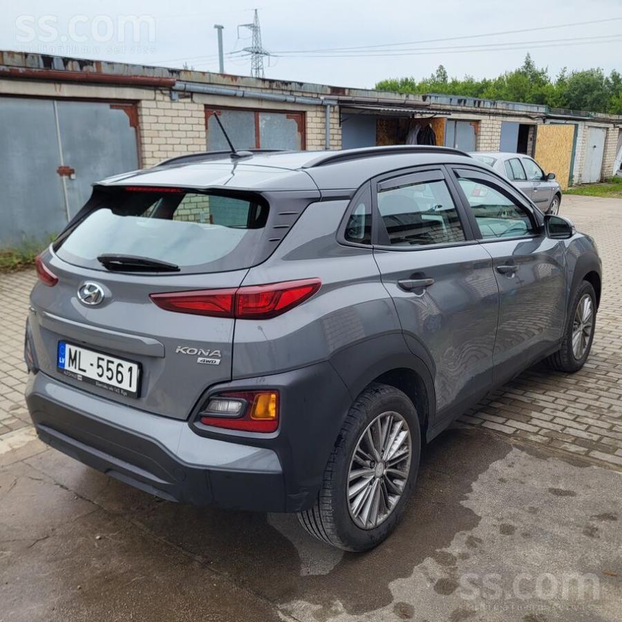 Pelēks Hyundai Kona 2020 Rīga, ar dzinēja tilpumu 1.60 L un nobraukumu 42 tūkst. km par 13500 €, foto 1 vietnē AUTOMOTO.COM.LV