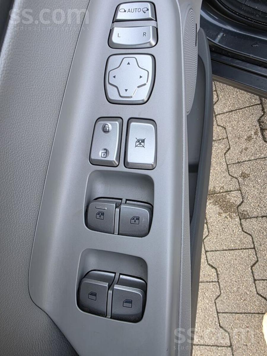 Серый Хендай Кона 2020 в Елгава, объемом двигателя 1.00 л и пробегом 93 тыс. км за 16500 €, фото 5 на AUTOMOTO.COM.LV