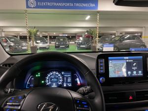 Grey Hyundai Kona 2020 in Riga, with an engine capacity of 0.00 L and mileage of 69 thousand km for 15500 €, photo 4 on AUTOMOTO.COM.LV