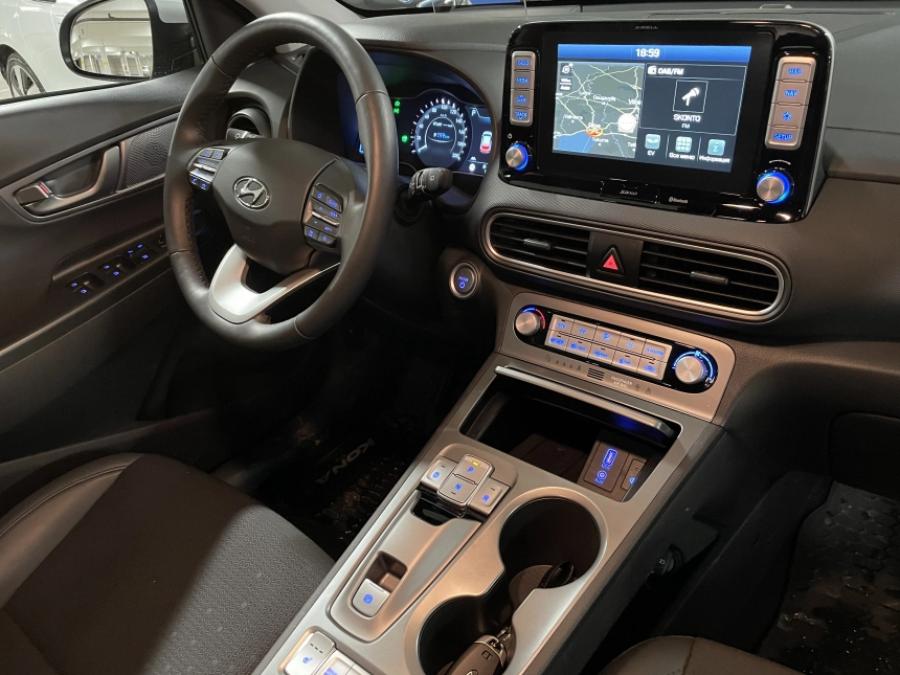 Grey Hyundai Kona 2020 in Riga, with an engine capacity of 0.00 L and mileage of 69 thousand km for 15500 €, photo 12 on AUTOMOTO.COM.LV