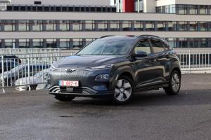 Pelēks Hyundai Kona 2020 Rīga, ar dzinēja tilpumu 0.00 L un nobraukumu 71 tūkst. km par 15680 €, foto 4 vietnē AUTOMOTO.COM.LV