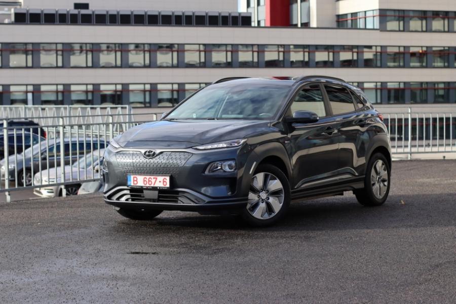 Pelēks Hyundai Kona 2020 Rīga, ar dzinēja tilpumu 0.00 L un nobraukumu 71 tūkst. km par 15680 €, foto 4 vietnē AUTOMOTO.COM.LV