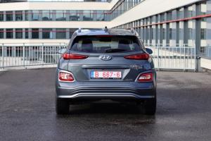 Pelēks Hyundai Kona 2020 Rīga, ar dzinēja tilpumu 0.00 L un nobraukumu 71 tūkst. km par 15680 €, foto 6 vietnē AUTOMOTO.COM.LV