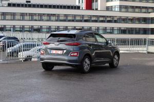 Pelēks Hyundai Kona 2020 Rīga, ar dzinēja tilpumu 0.00 L un nobraukumu 71 tūkst. km par 15680 €, foto 8 vietnē AUTOMOTO.COM.LV