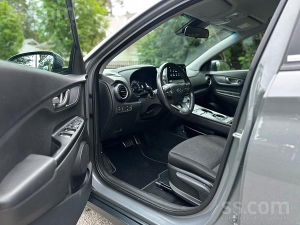 Pelēks Hyundai Kona 2020 Rīga, ar dzinēja tilpumu 0.00 L un nobraukumu 87 tūkst. km par 17950 €, foto 9 vietnē AUTOMOTO.COM.LV