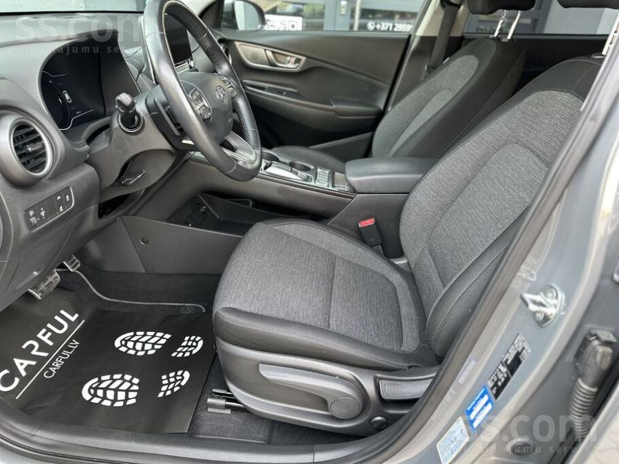 Pelēks Hyundai Kona 2021 Rīga, ar dzinēja tilpumu 0.00 L un nobraukumu 32 tūkst. km par 15900 €, foto 14 vietnē AUTOMOTO.COM.LV