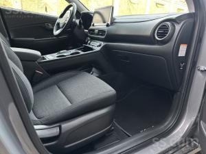 Pelēks Hyundai Kona 2021 Rīga, ar dzinēja tilpumu 0.00 L un nobraukumu 32 tūkst. km par 15900 €, foto 17 vietnē AUTOMOTO.COM.LV