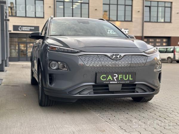 Grey Hyundai Kona 2021 in Riga, with an engine capacity of 0.00 L and mileage of 32 thousand km for 15900 €, photo 3 on AUTOMOTO.COM.LV
