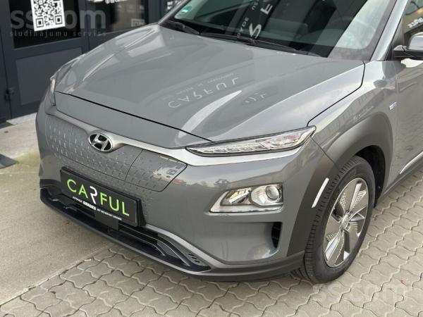 Grey Hyundai Kona 2021 in Riga, with an engine capacity of 0.00 L and mileage of 32 thousand km for 15900 €, photo 4 on AUTOMOTO.COM.LV