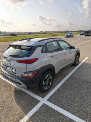 Pelēks Hyundai Kona 2021 Klaipėda, ar dzinēja tilpumu 1.58 L un nobraukumu 66 tūkst. km par 17000 €, foto 5 vietnē AUTOMOTO.COM.LV