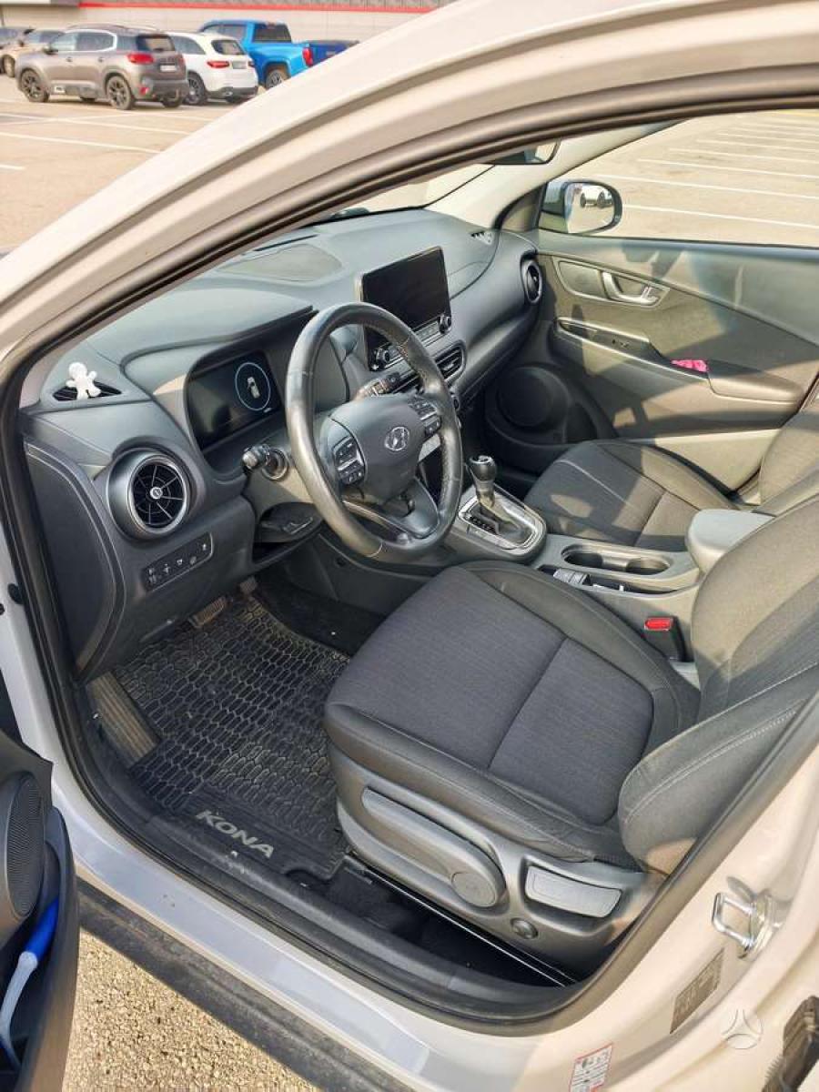 Pelēks Hyundai Kona 2021 Klaipėda, ar dzinēja tilpumu 1.58 L un nobraukumu 66 tūkst. km par 17000 €, foto 7 vietnē AUTOMOTO.COM.LV