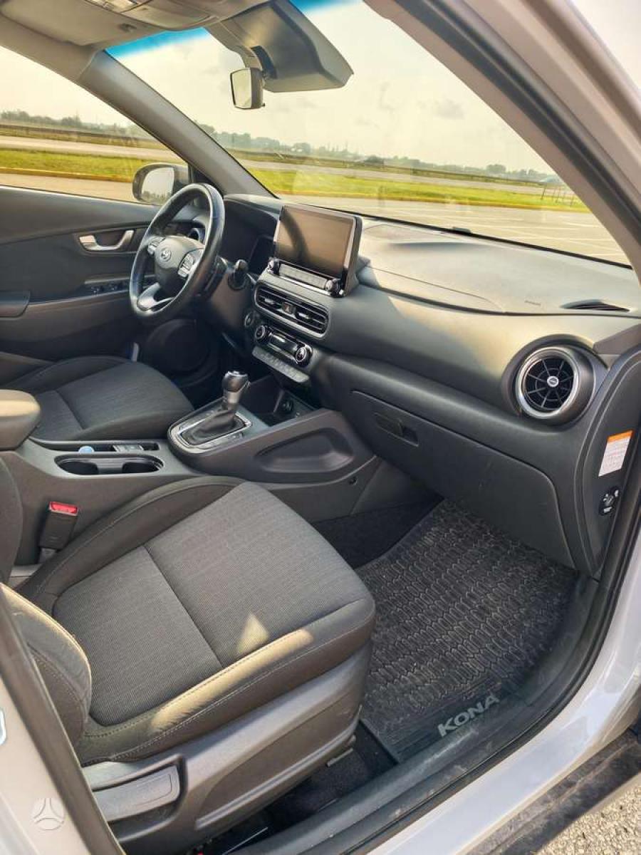 Pelēks Hyundai Kona 2021 Klaipėda, ar dzinēja tilpumu 1.58 L un nobraukumu 66 tūkst. km par 17000 €, foto 8 vietnē AUTOMOTO.COM.LV