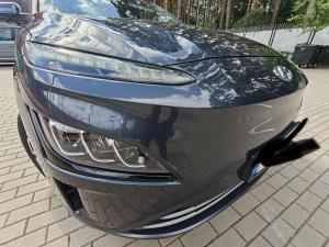 Grey Hyundai Kona 2021 in Alytus, with an engine capacity of 0.00 L and mileage of 76 thousand km for 19800 €, photo 3 on AUTOMOTO.COM.LV