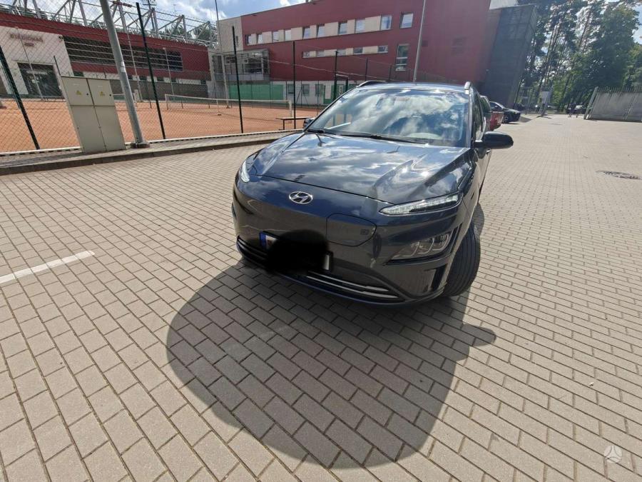 Grey Hyundai Kona 2021 in Alytus, with an engine capacity of 0.00 L and mileage of 76 thousand km for 19800 €, photo 4 on AUTOMOTO.COM.LV