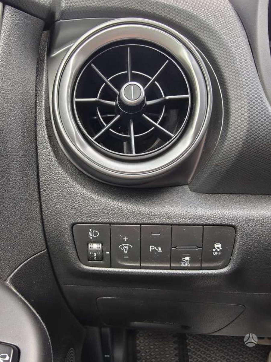 Grey Hyundai Kona 2021 in Alytus, with an engine capacity of 0.00 L and mileage of 76 thousand km for 19800 €, photo 15 on AUTOMOTO.COM.LV
